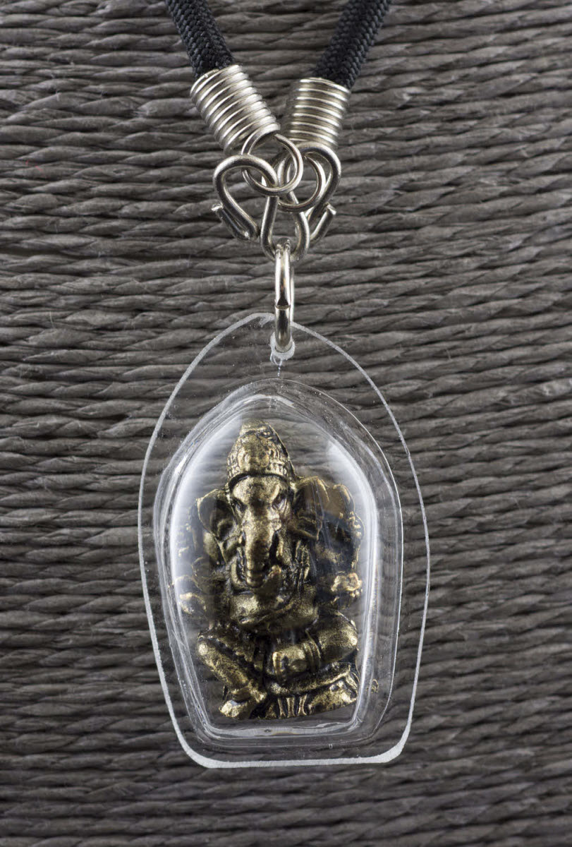 Thai Amulet Necklace - Protection and Good Luck | amulet-thailand.com